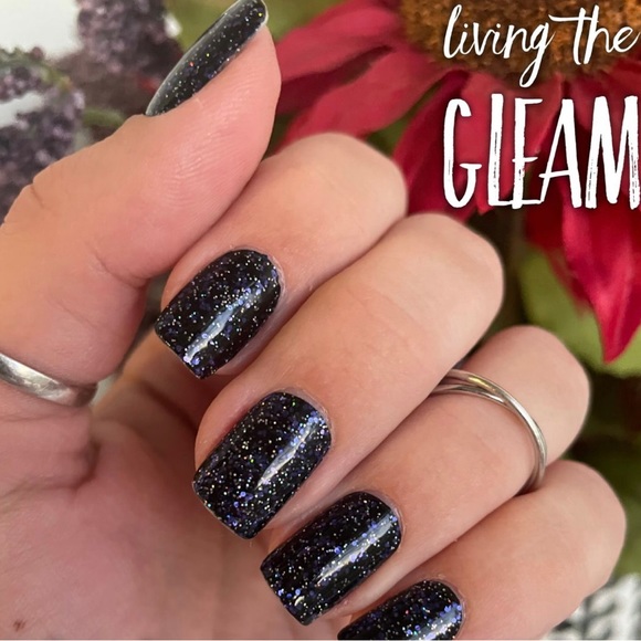 Color Street | Makeup | Color Street Living The Gleam Nail Strips ...